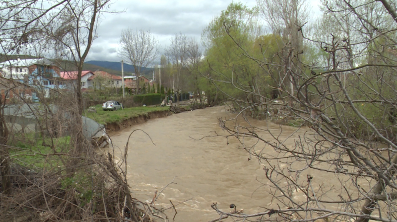 Нема опасност по населението во Батинци по излевањето на Маркова река